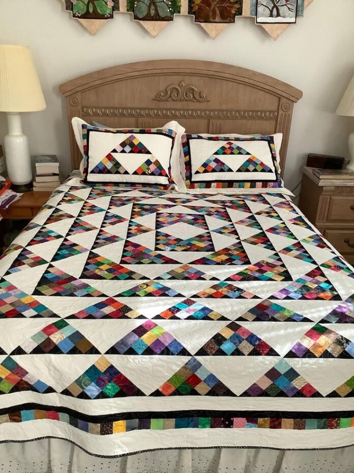 Patchwork Quilt – Scraps Quilt | crafts.alldaycrochet