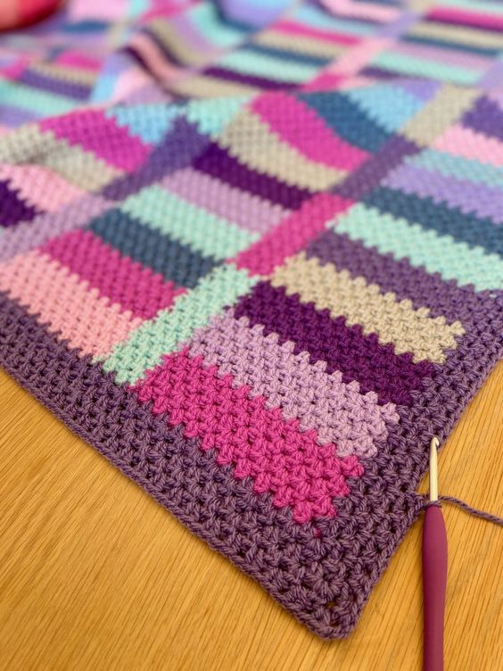 Violet Blanket | crafts.alldaycrochet